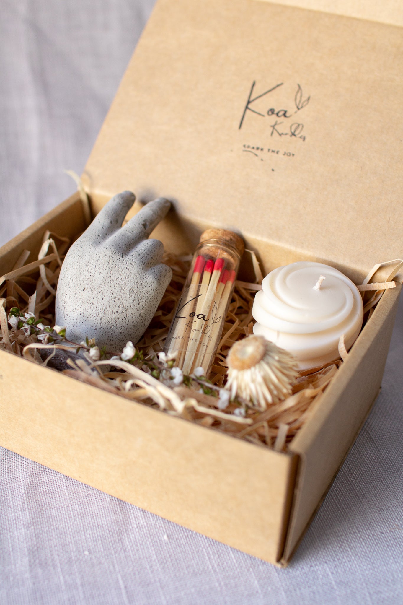 Free & Curl - Grab n Go Gift Box – Koa Kandles